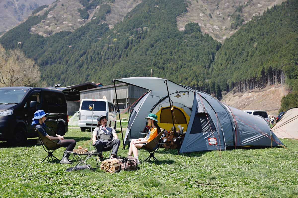UL ギアとのバランスも秀逸!スペースを無駄なく活用するアイデアが満載。 （GO OUT CAMP vol.17@2022.4.23） | GO OUT WEB