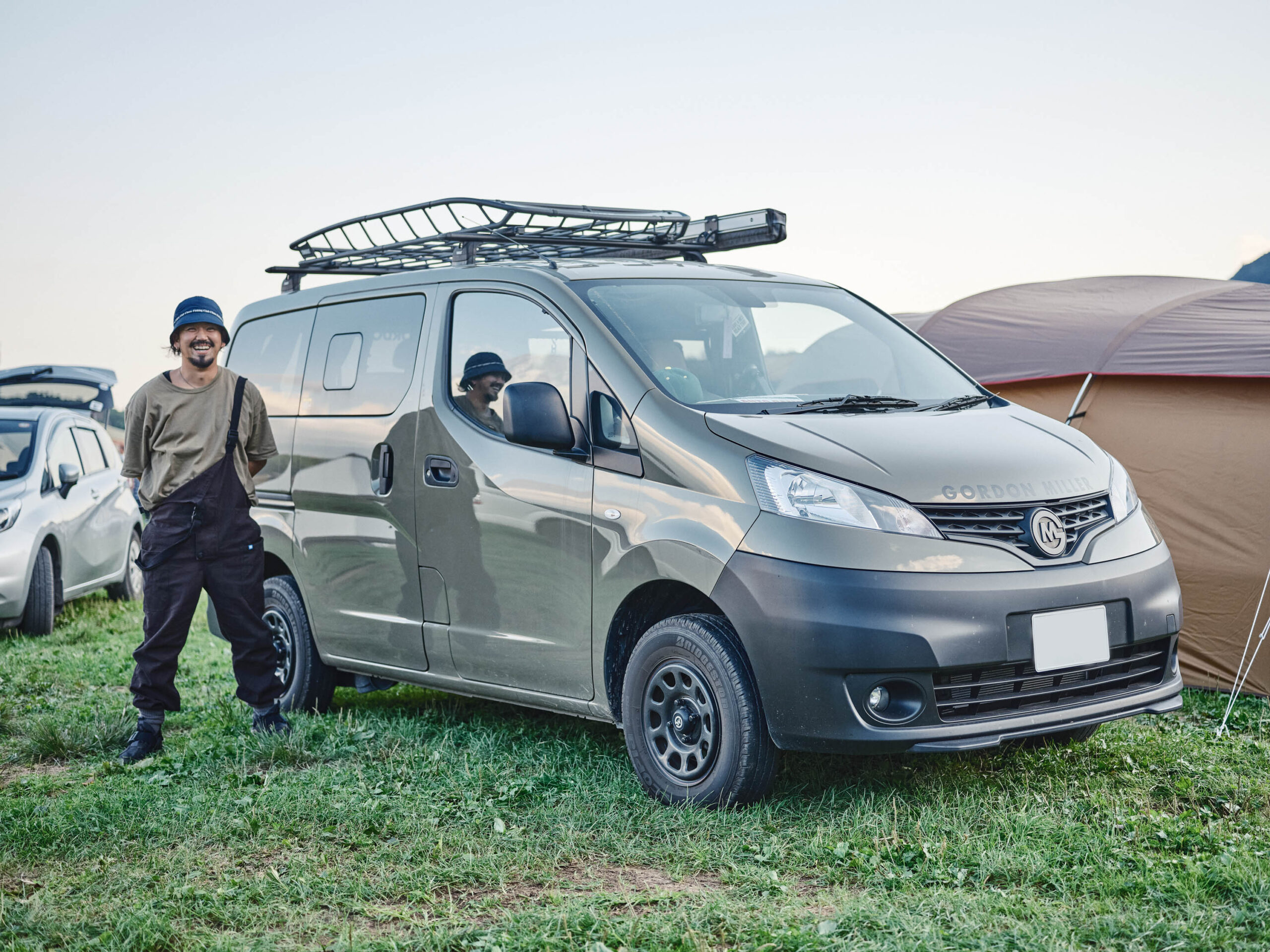 20 NISSAN NV200 VANETTE】ルックスに惹かれて即購入したCAMPカスタムバン。 | GO OUT WEB